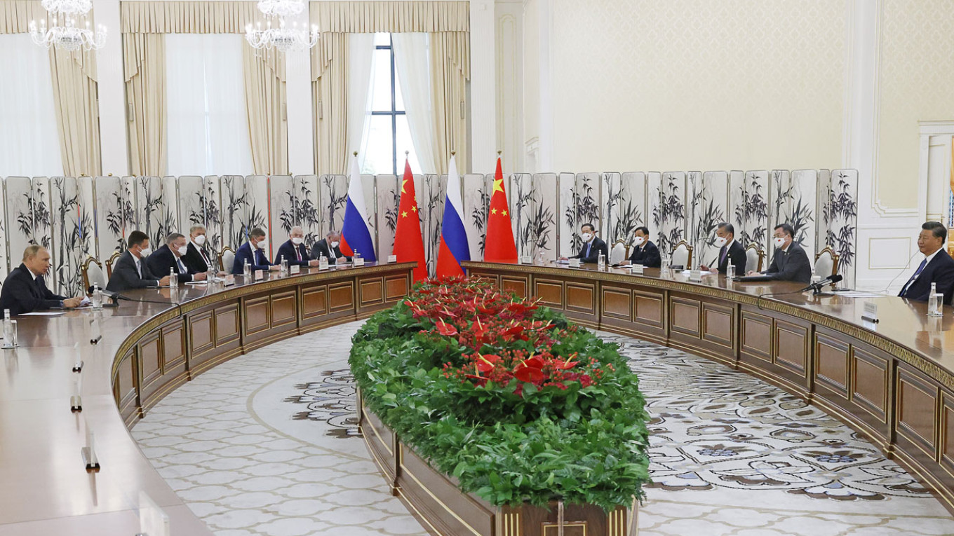 Xi Jiping i jep fjalën Putinit: “Kina e gatshme të bashkëpunojë me ... Xi Jiping i jep fjalën Putinit: “Kina e gatshme të bashkëpunojë me ...